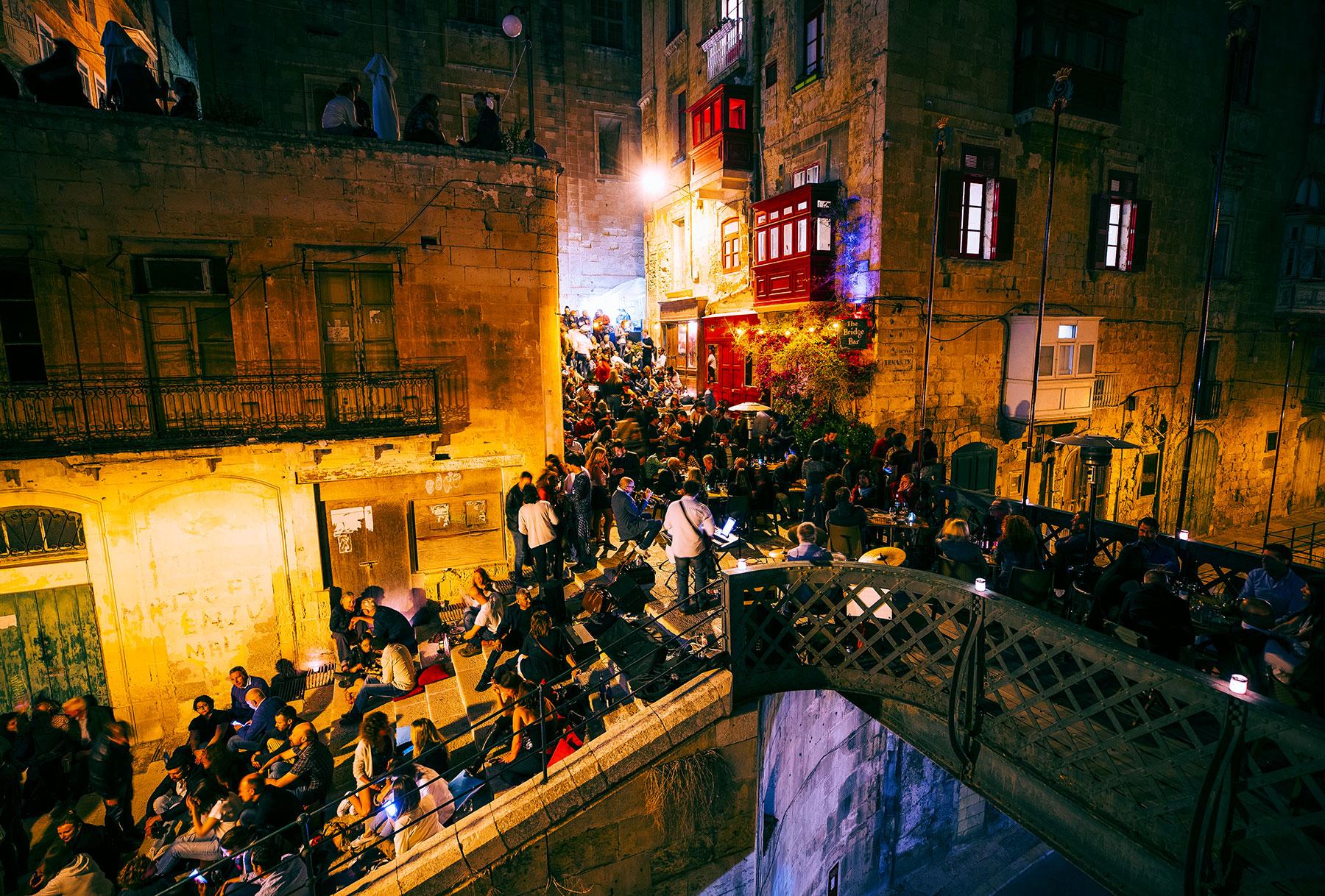 Friday Night Fever: Uncovering Malta's Hottest Hangouts - Oh My Malta