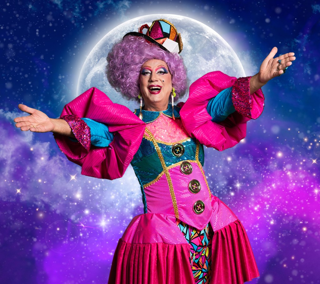 Ebenezer Scrooge! The Panto to Bring Christmas Spirit(s) to Teatru ...